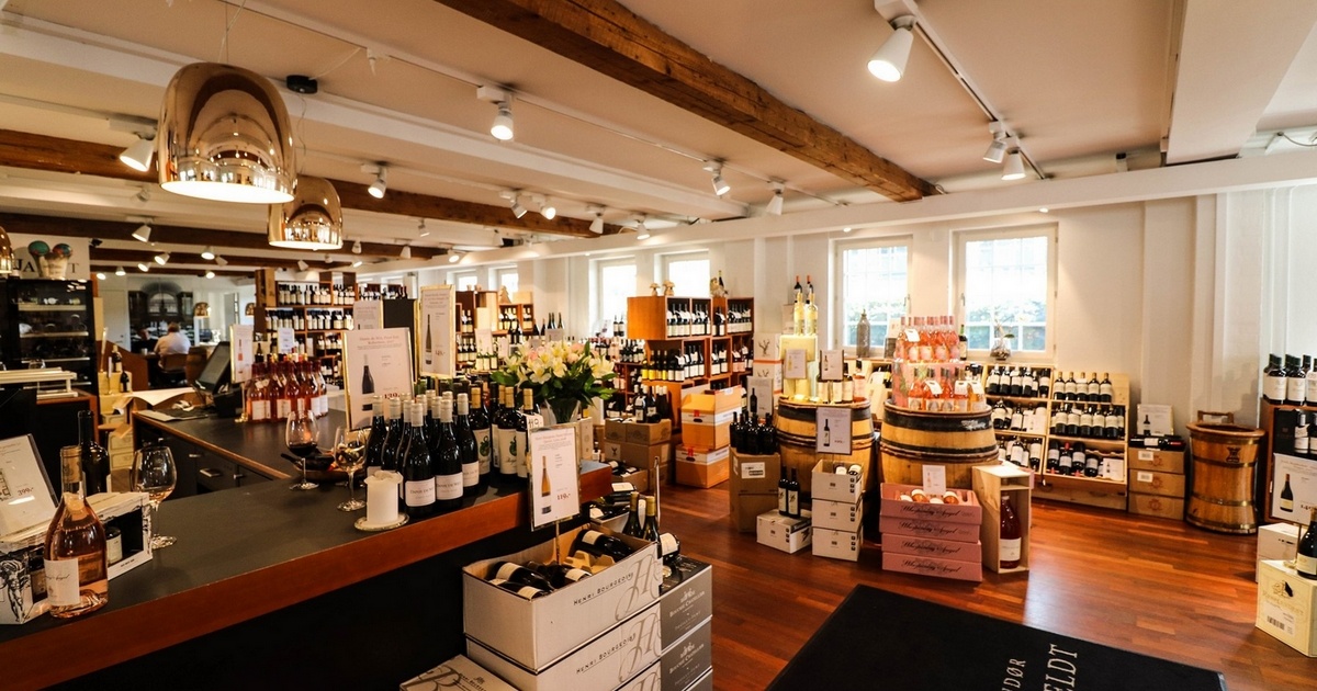 Kjær & Sommerfeldt chose LS Retail software solutions